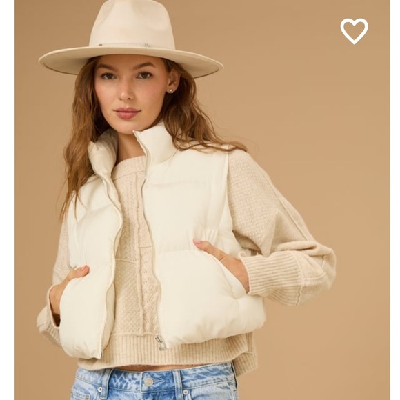Altar'd State | Jackets & Coats | Nwt Altard State Cropped Puffer Vest ...